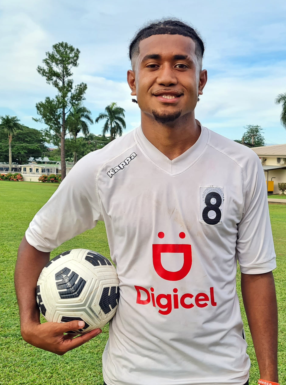 Fiji: 18-year-old English-based player is called up to the Bula Boys ...