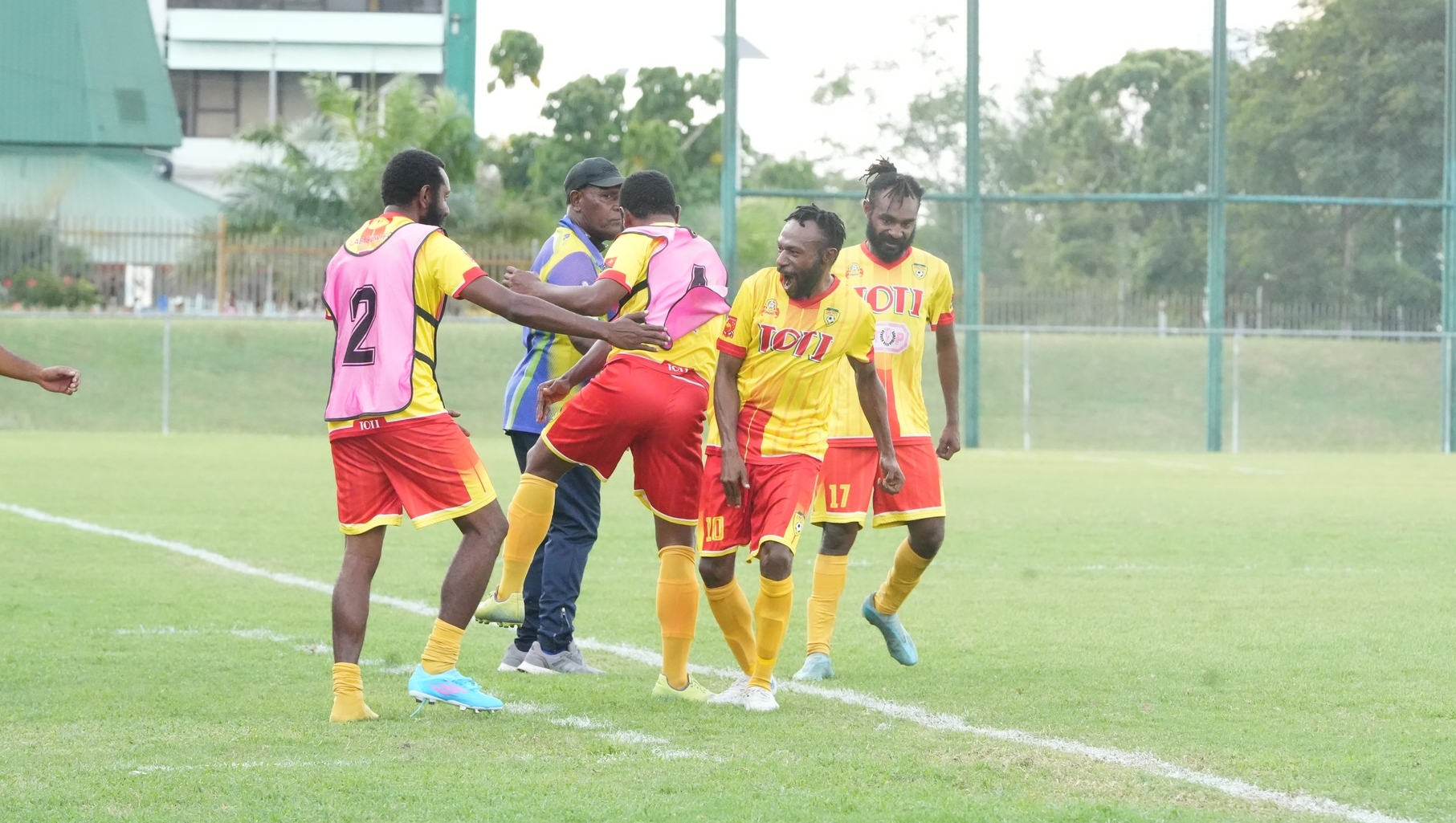 Papua New Guinea: Lae City FC score two late goals to draw against Gulf ...